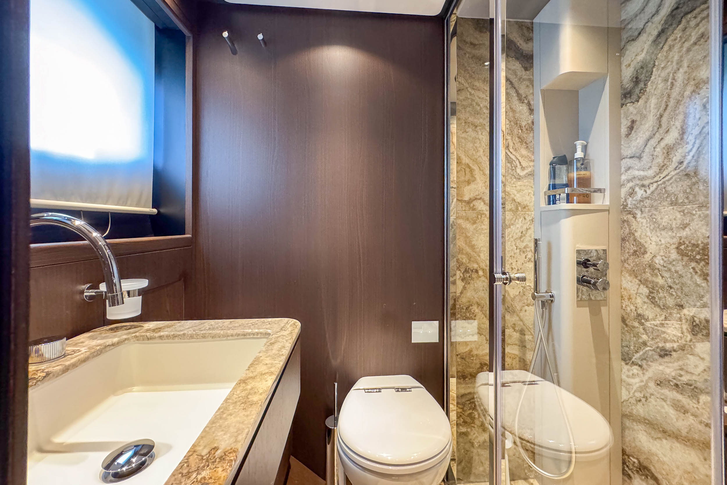 Motor yacht FERRETTI 860 for Sale - Price, description - Nord Star ...